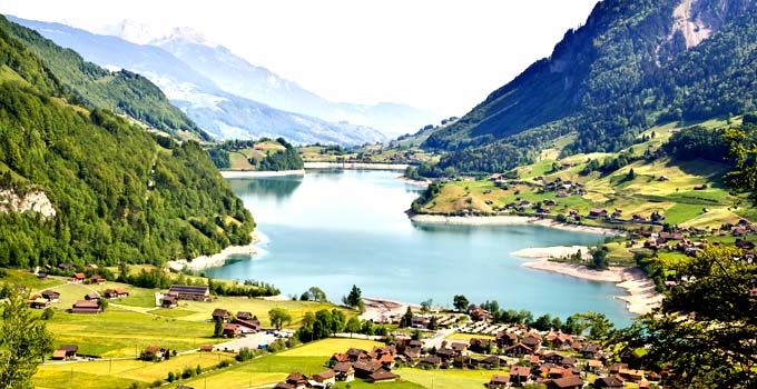 Interlaken Honeymoon Guide - Interlaken Romantic Travel Ideas Honeymoon ...